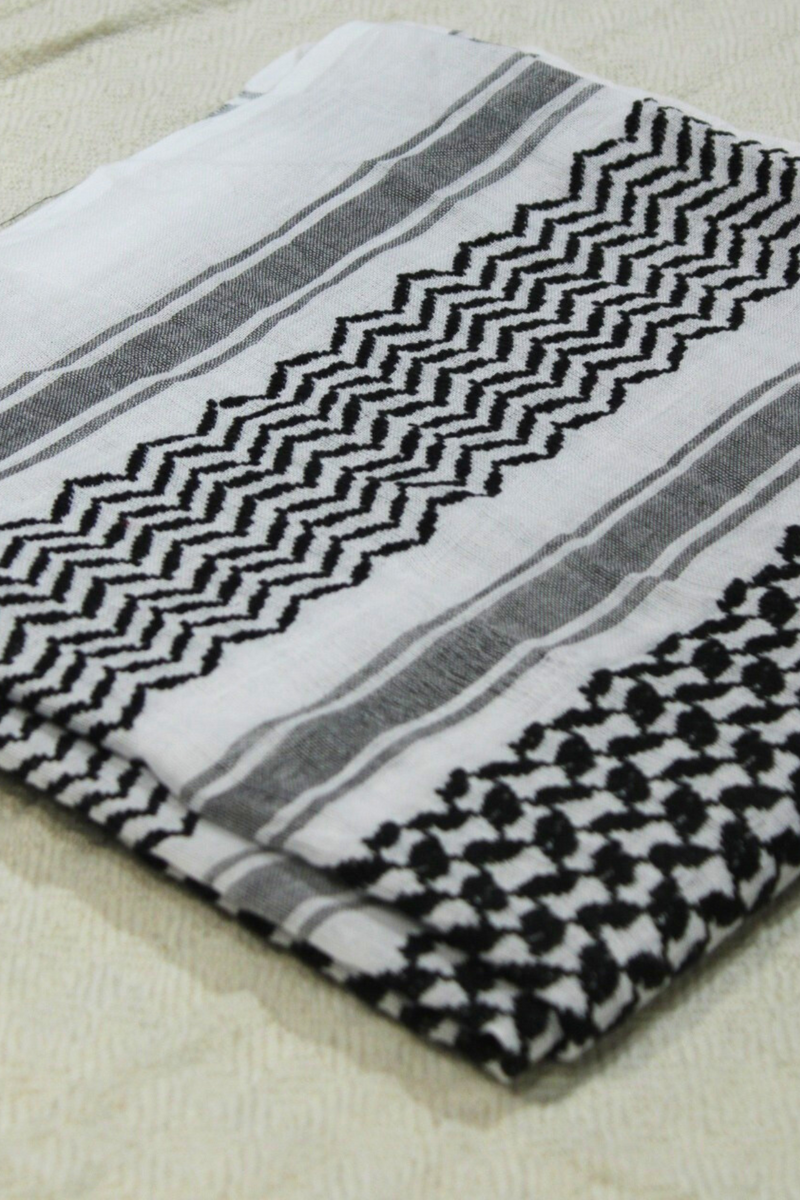 Traditional Keffiyeh Scarf-Black&White-No Tassels-Style2 – Soumak Boutique